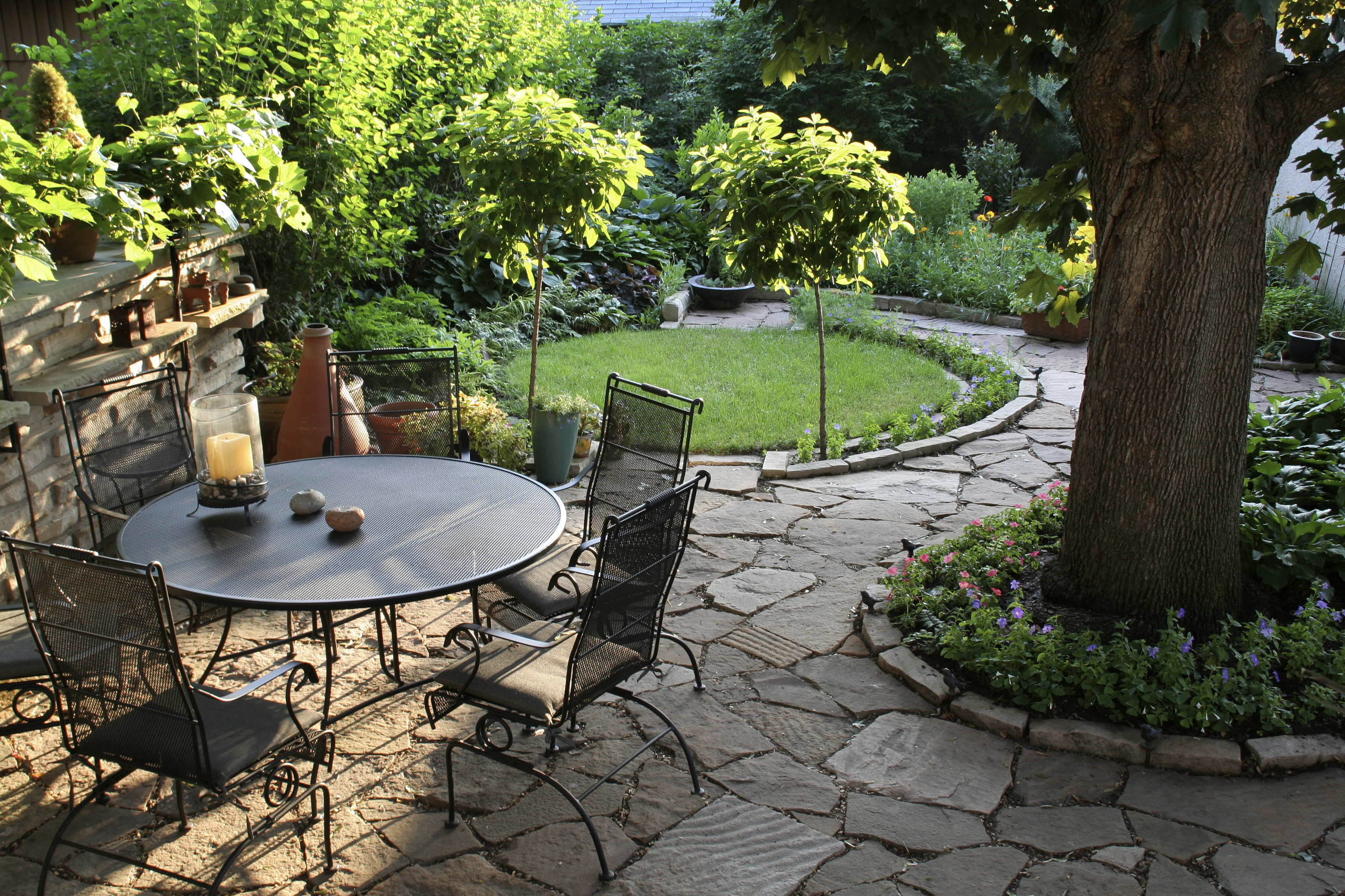 BackyardSlider - Landscape Illinois