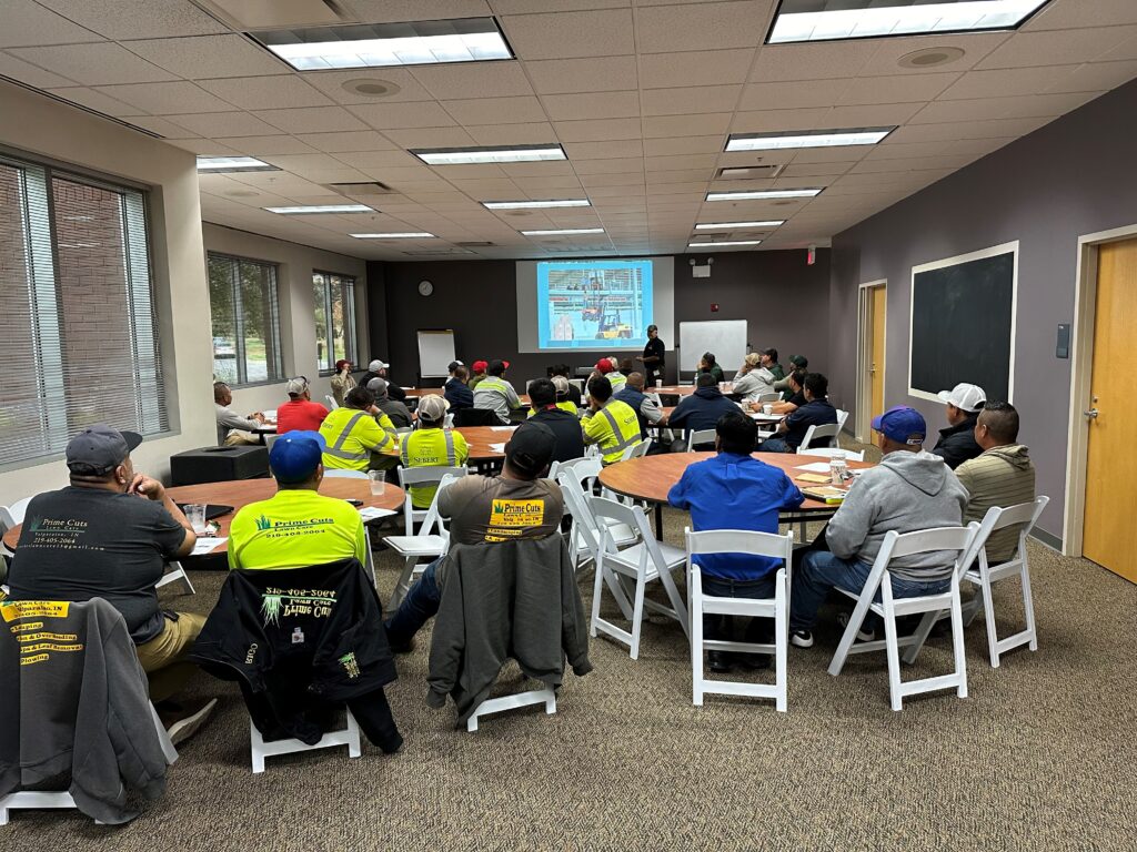 Crew Leader Training - Southern Region - English - Landscape Illinois